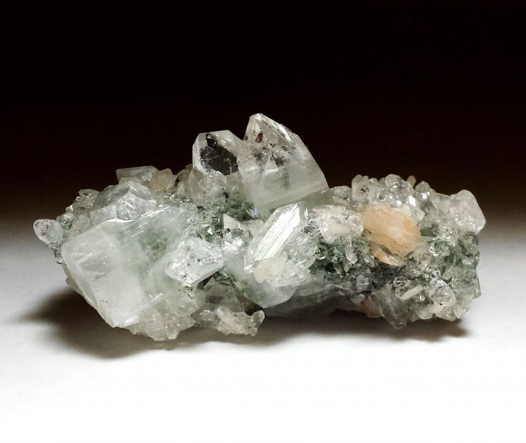 (J9) Apophylite Stilbite Rough on Chalcedony Specimen 3"x1" 314 Crts ...