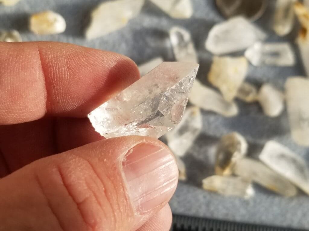 Quartz Clear Mixed Points Nevada 0.50"-1" Inches 360Grams (90Pcs ...