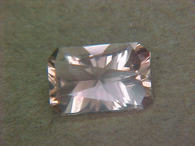 Sunstone Oregon Golden Schiller Fancy Emerald Cut 9x6mm 1.45 crts ...
